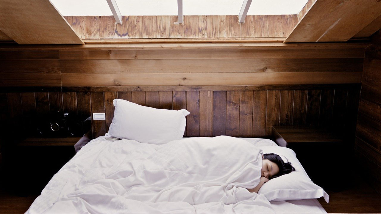 Nighttime Routine: 12 Tips to Help You Sleep Better - Utopia