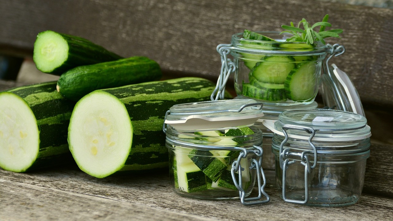 How to Freeze Summer Squash and Zucchini – Step by Step - Utopia