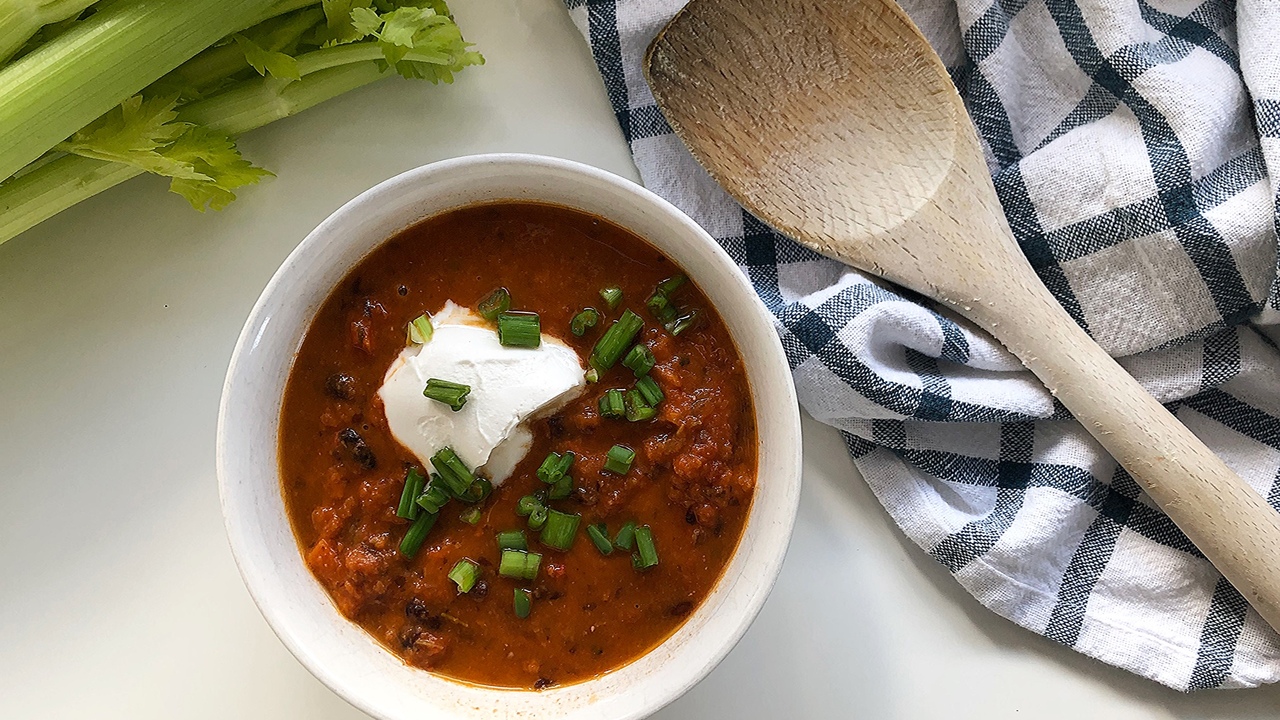 The Best Vegan Chili Recipe You Need to Try - Utopia