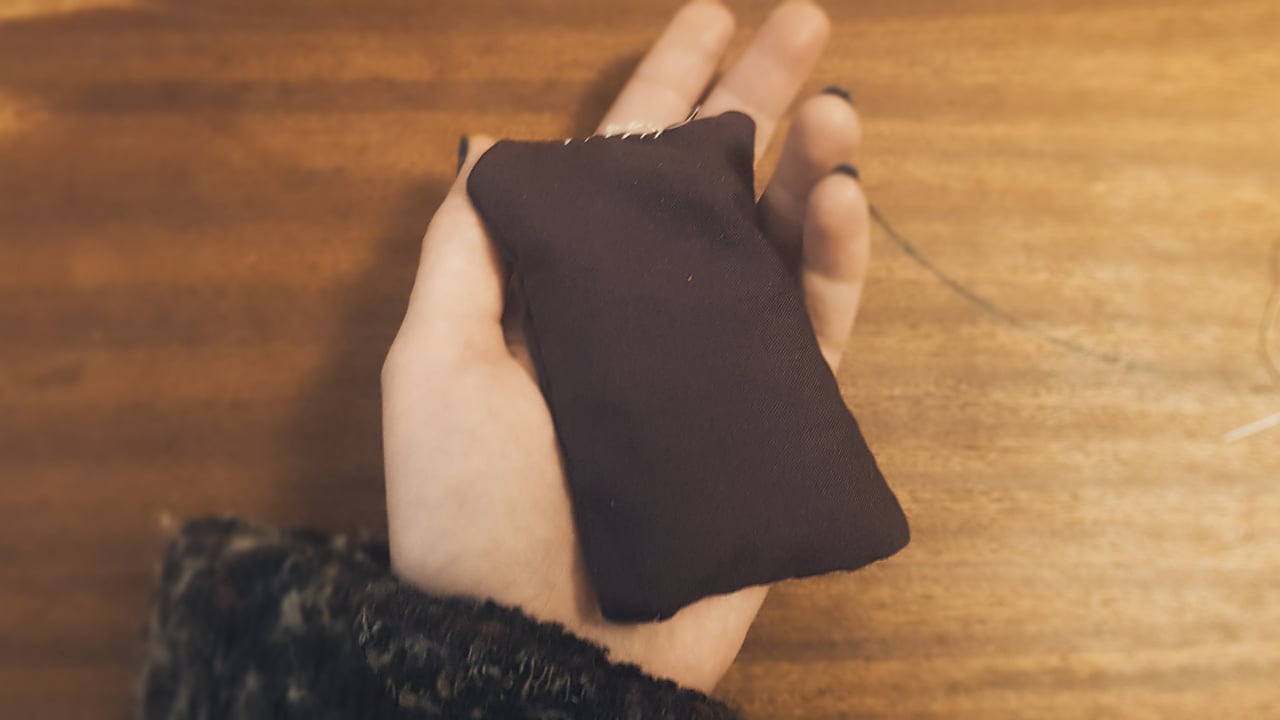 DIY Hand Warmers: How You Can Make Them at Home - Utopia