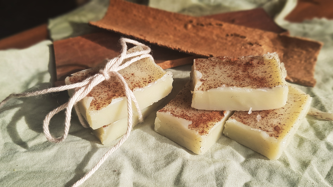 Easy Lotion Bar Recipe With 3 Ingredients - Utopia