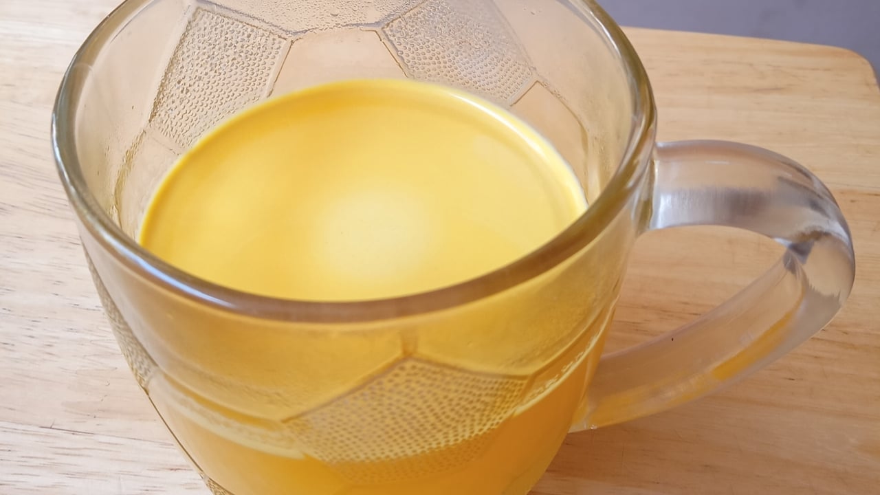 Indonesian Jamu Recipe (Turmeric Ginger Herbal Drink) - Utopia