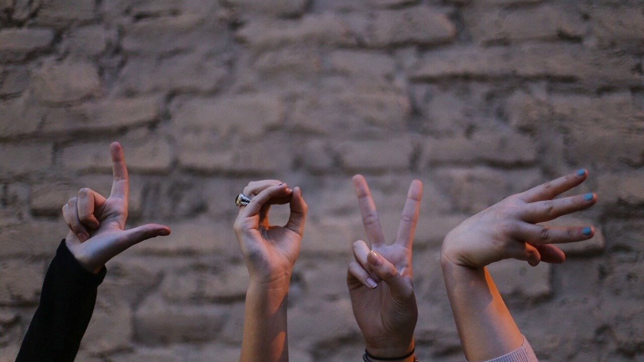 What Is a Polyamorous Relationship & Are There Different Types? - Utopia